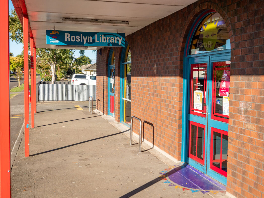 Palmerston North City Library | Locations